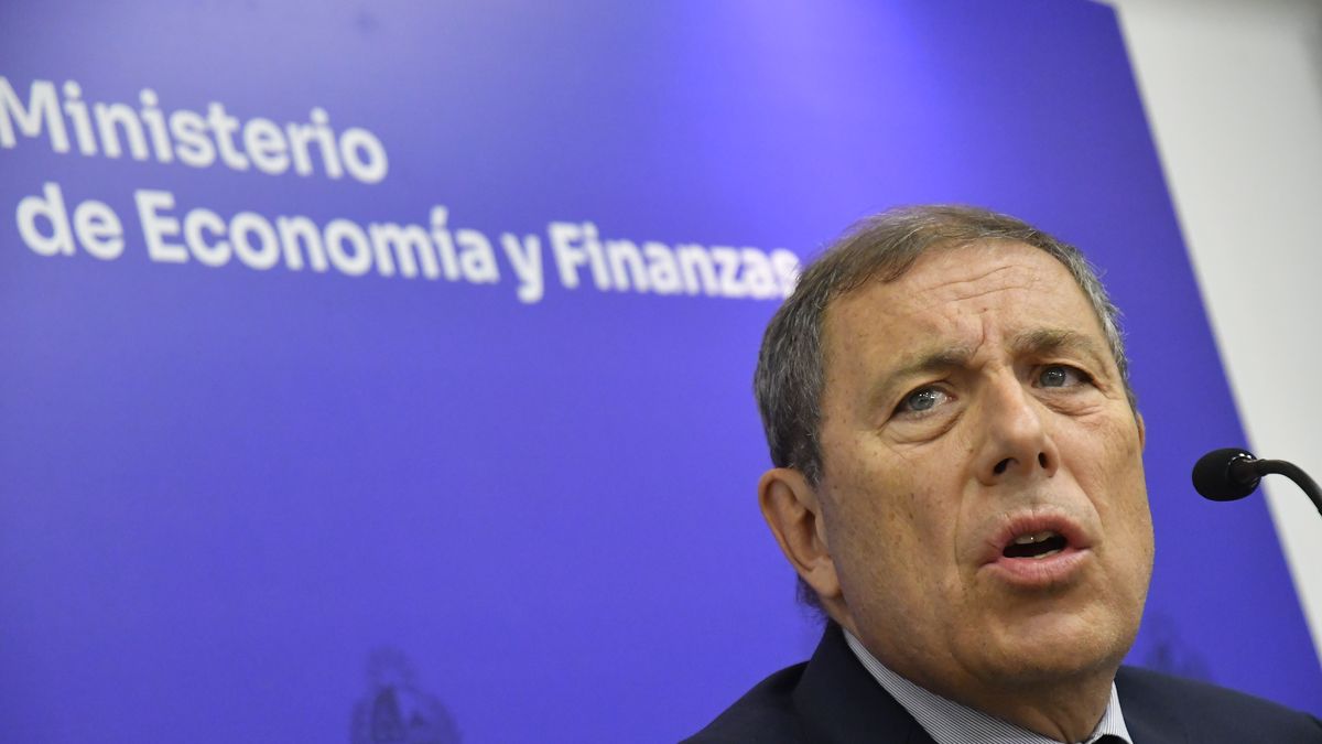 Oddone afirmó que jubilaciones no aumentarán directamente al 3% por la ...