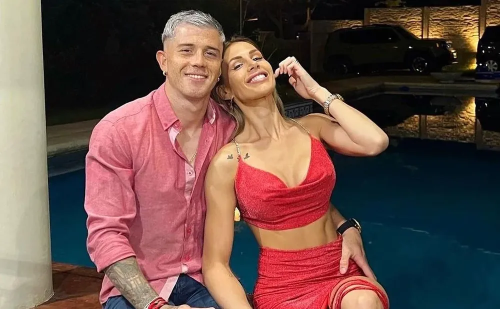 Anto Lima, la esposa del Colo Ramírez, festejó con una camiseta especial su tercer puesto en ...