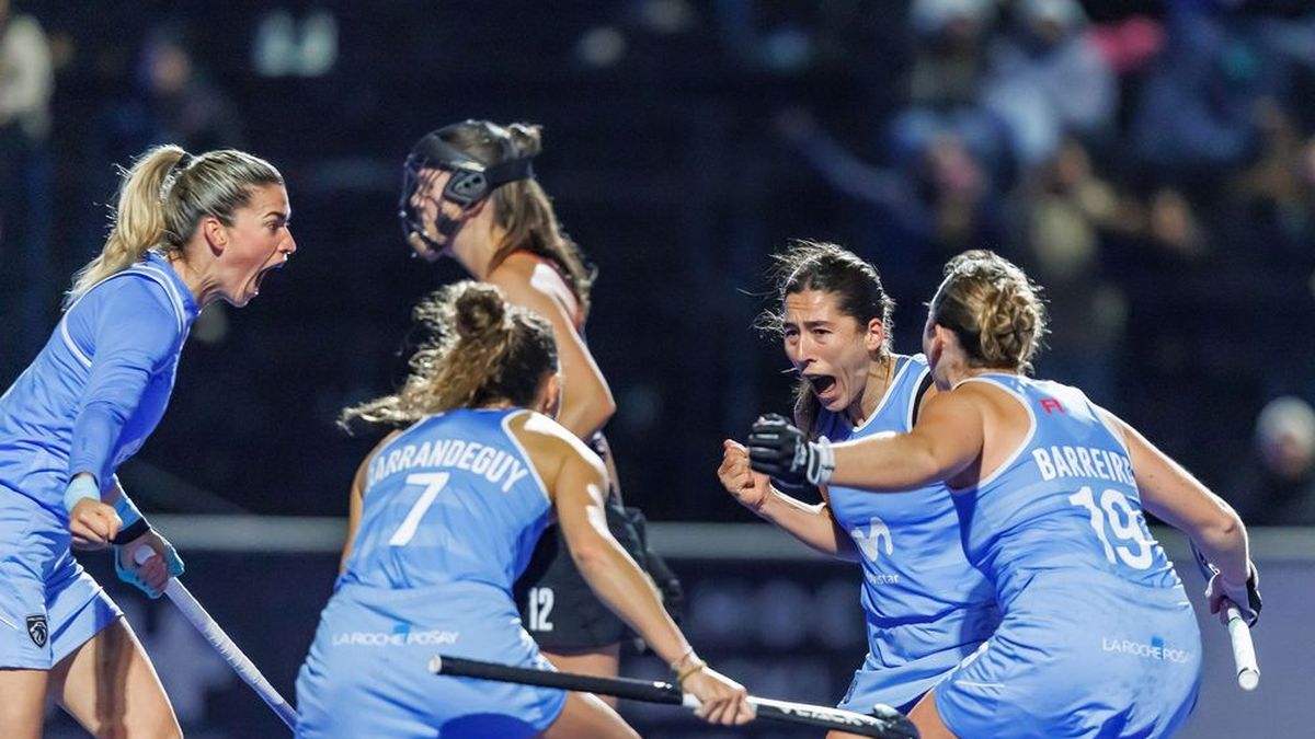 Las Cimarronas 2-0 Canadá: Uruguay ganó con goles de Teresa Viana y ...