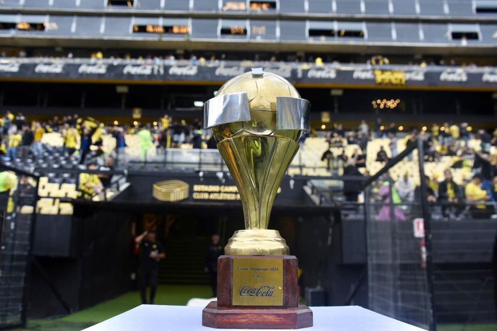 Peñarol derrotó 3-1 a Fénix, conquistó el Torneo Clausura y se consagró ...