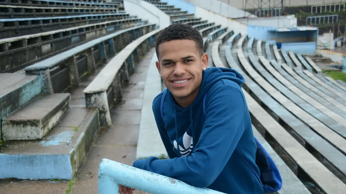 Alexander Machado, el extraño caso del delantero que le ganó a los miedos