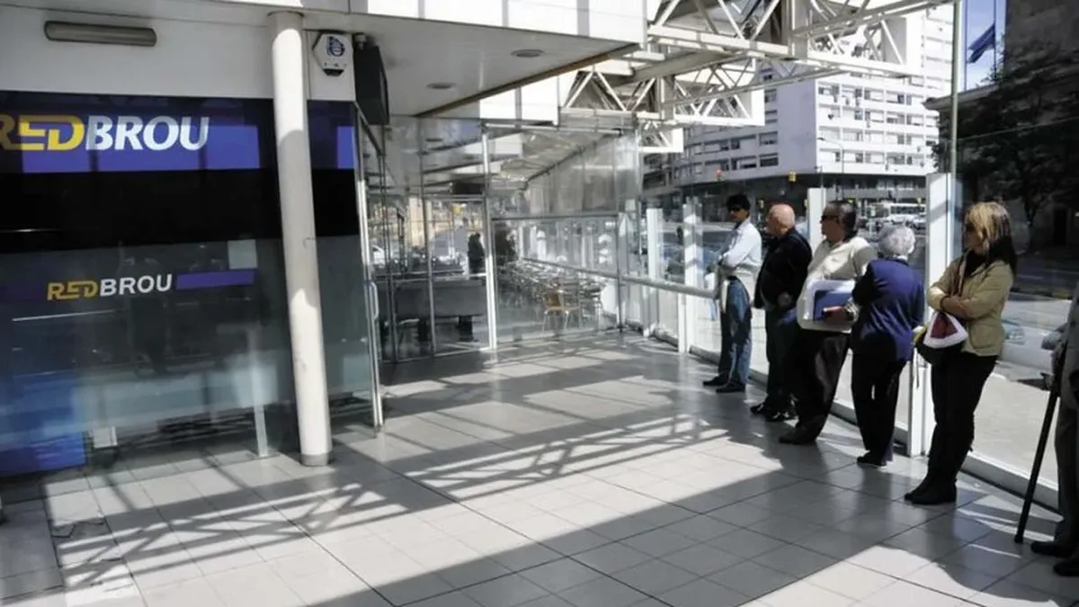 BROU debió limitar extracción de efectivo de sus cajeros y pagos con débito