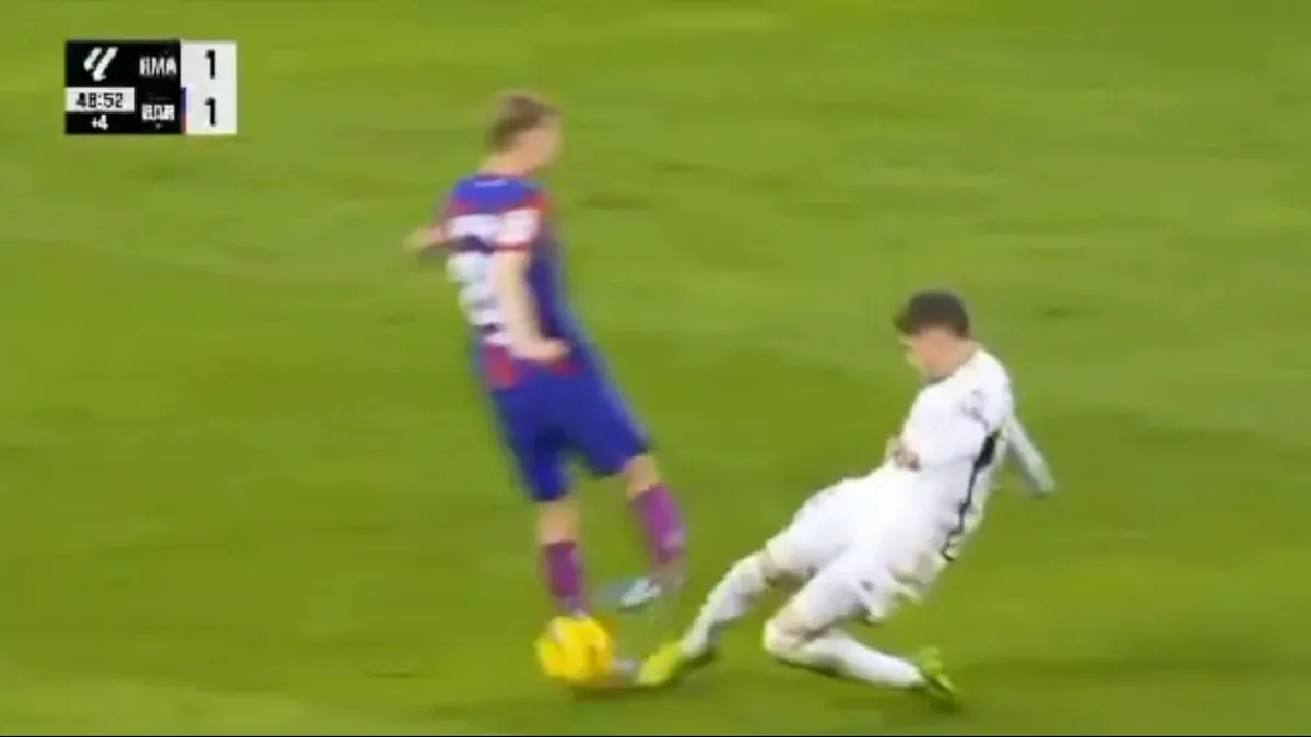 Se confirmó la dura lesión de De Jong tras el impactante choque con Fede Valverde; mirá el video