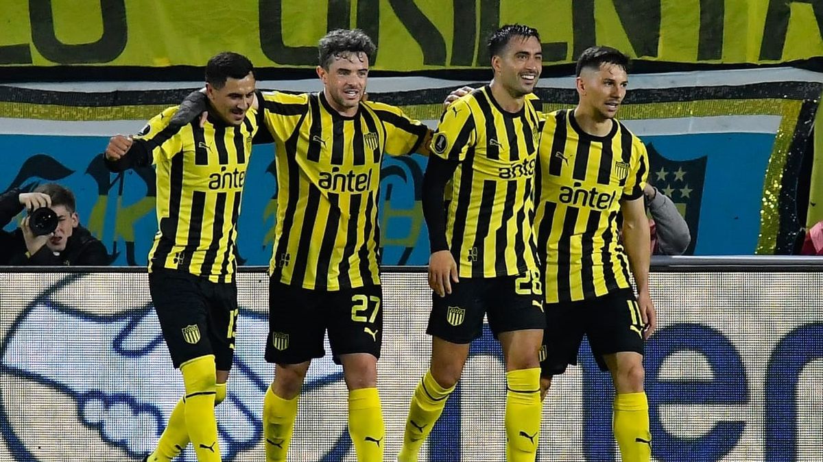 Triunfazo de Peñarol con un Leo Fernández muy encendido, y así encamina ...