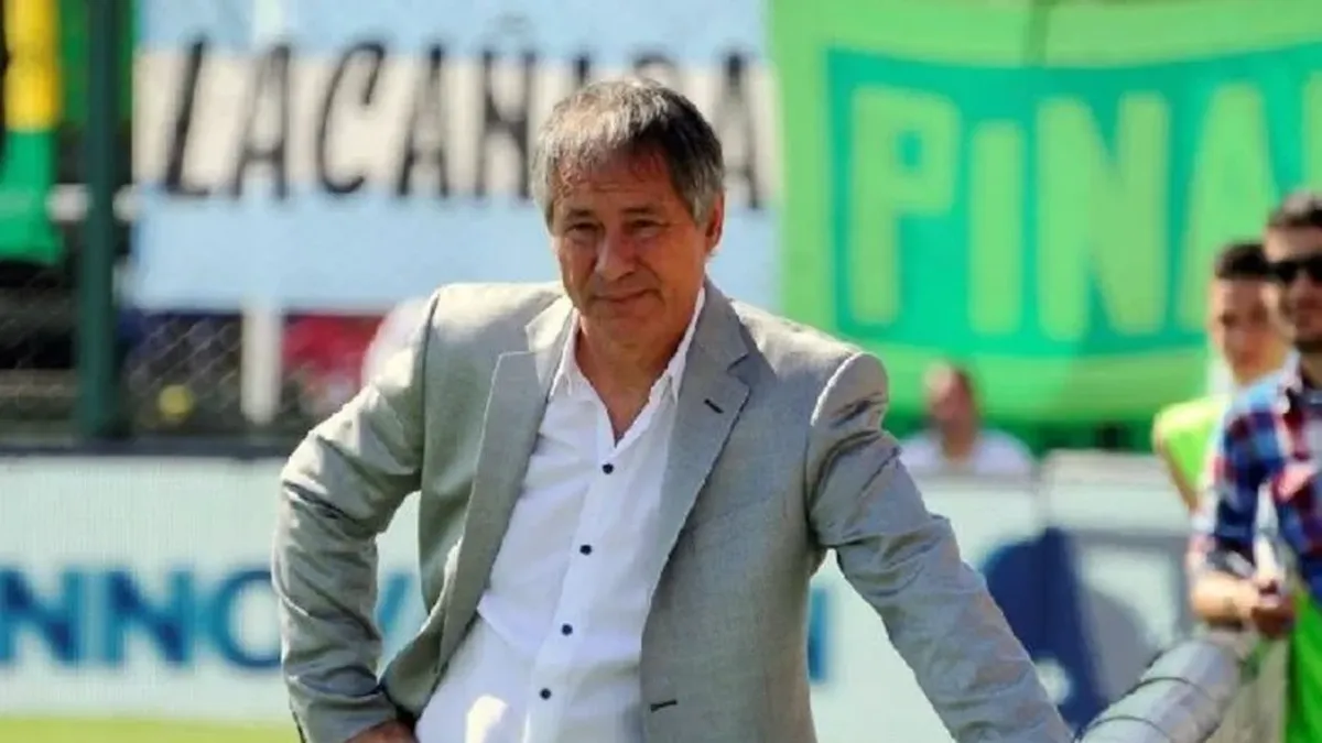 El estilo de Peñarol no es para Holan