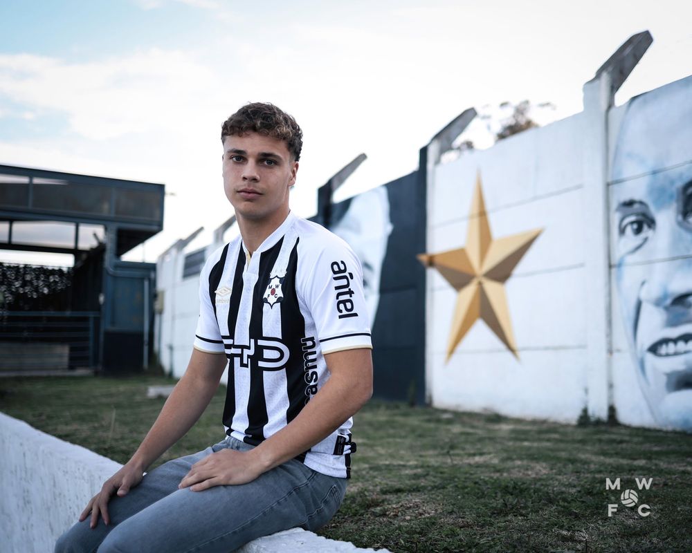 ¿Cómo Wanderers fichó a un juvenil de Liverpool que entrena con la selección de Uruguay de ...