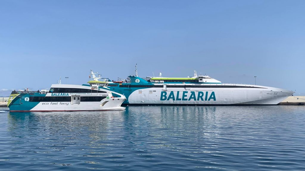 Iberia Express acuerda con Baleària la venta de billetes de barco a ...
