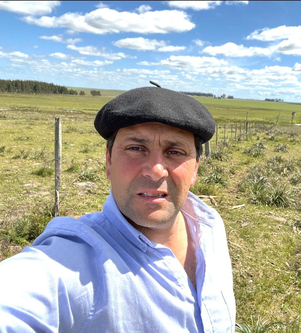 Rafael Normey es agrónomo, productor, cabañero y candidato a presidente ...