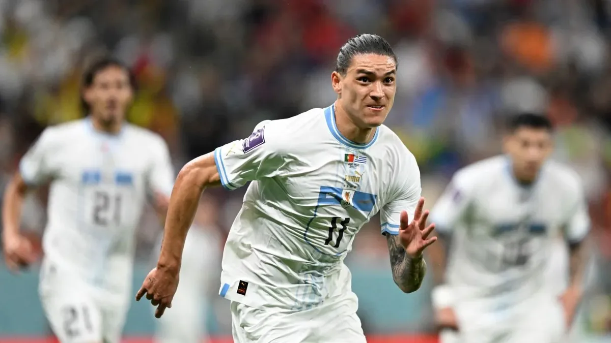 Darwin Núñez tiene fecha de regreso al Liverpool y de su primer partido ...