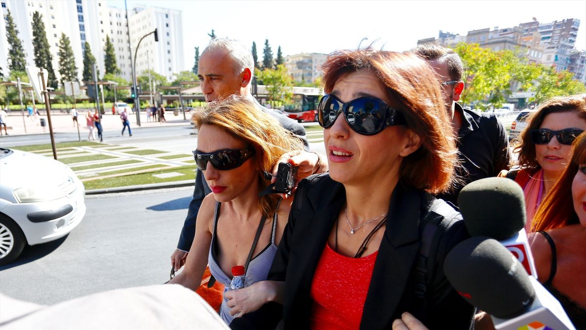 Juana Rivas deberá entregar a su hijo pequeño al padre italiano por ...