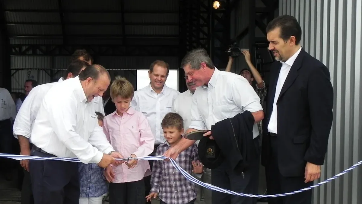 Fadisol inauguró su planta logística en Nueva Palmira