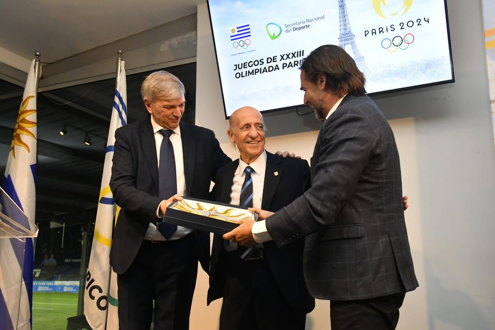 Juegos Olímpicos 2024: Lacalle Pou entregó el Pabellón Nacional a los ...