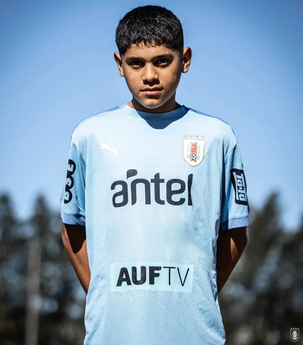 El niño que se hizo viral por su emoción tras ser citado a la Sub 13 regresó como héroe a Cerro ...