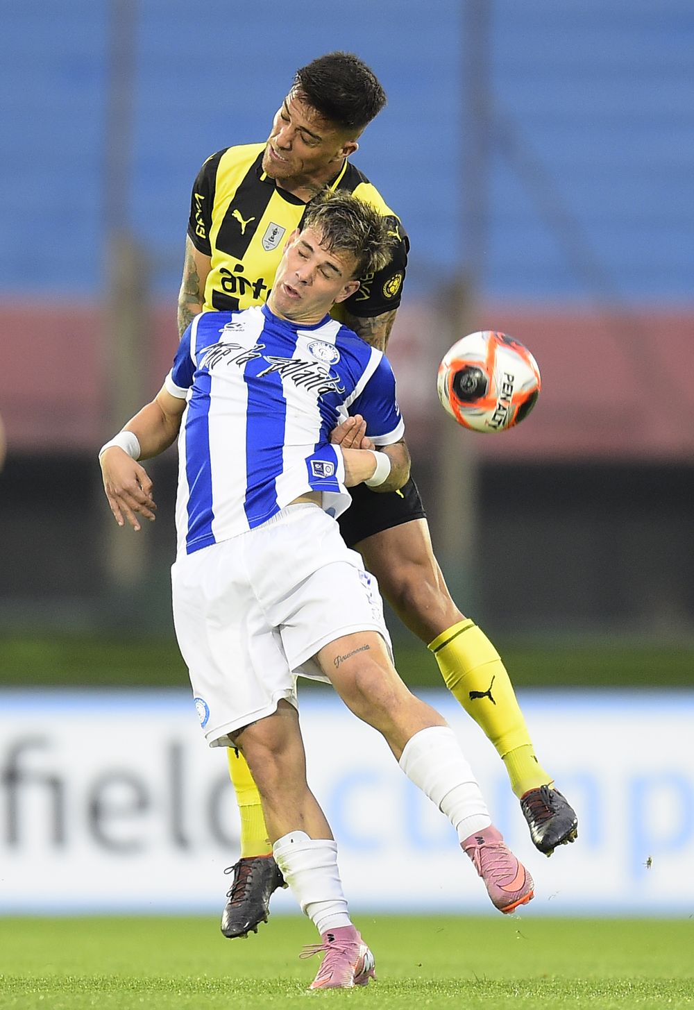 Cerro Largo FC 1 vs Peñarol 3: el carbonero comenzó muy mal, remontó ...