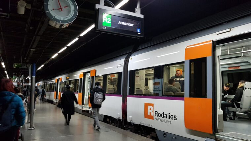 Renfe Cataluña afirma que el servicio de Rodalies funciona con ...