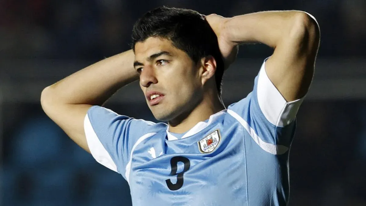 Gerrard elogió a Luis Suárez