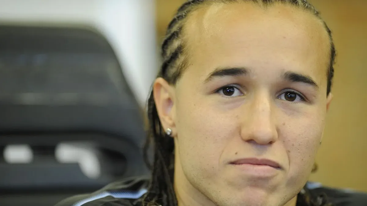 La transformación de Diego Laxalt: de aquel volante ofensivo a este ...