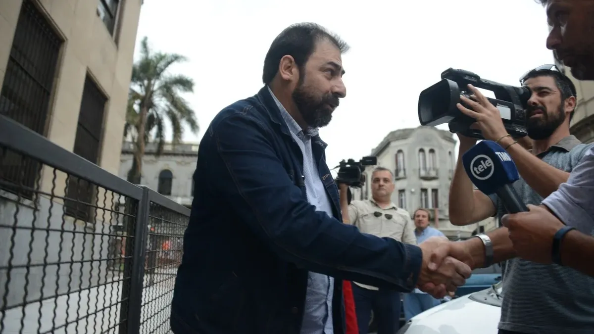 Pedido de desafuero: en el FA esperan gesto de Placeres para ...