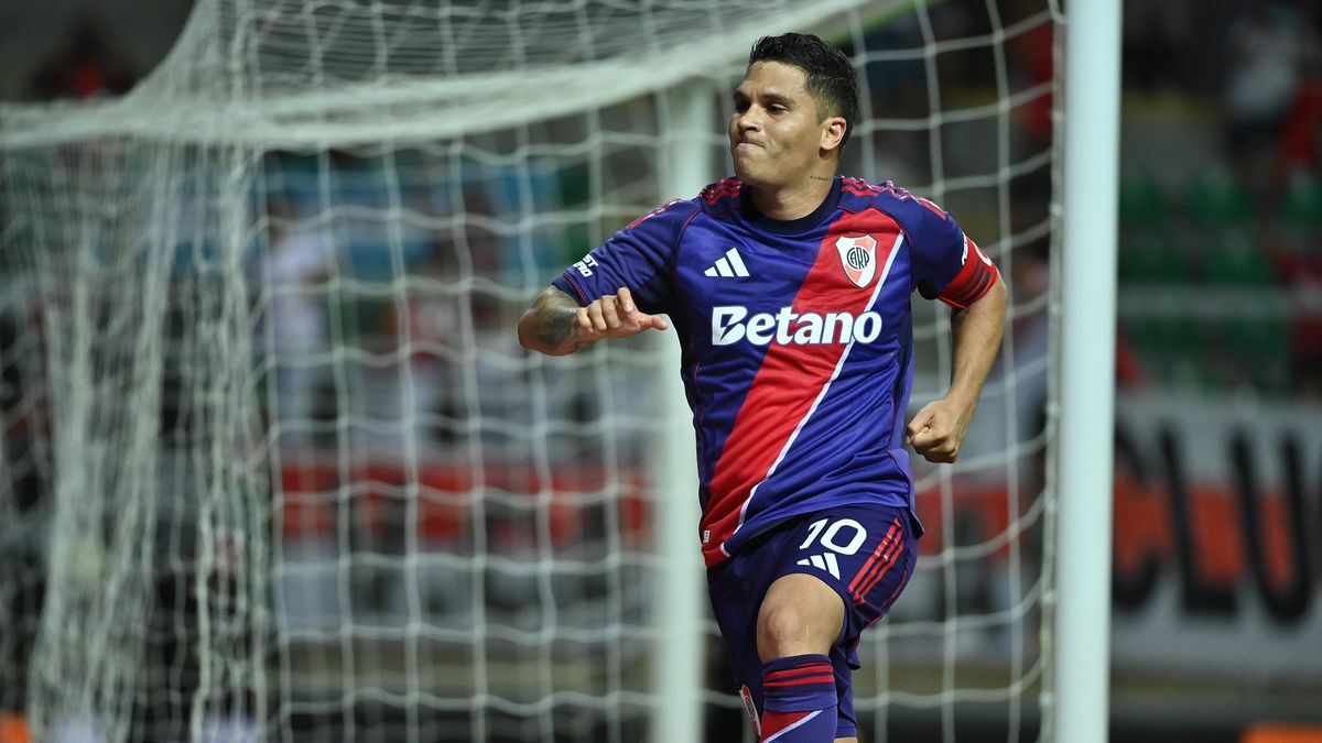 Con el uruguayo Matías Viña de titular, River Plate peleó para derrotar ...