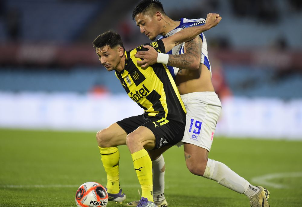 Cerro Largo FC 1 vs Peñarol 3: el carbonero comenzó muy mal, remontó ...