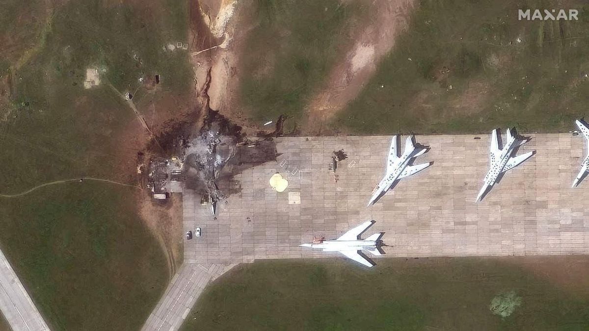 Las imágenes satelitales que muestran el daño que infligió Ucrania a ...