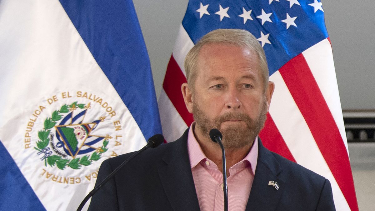 Trump designa a Ronald Johnson como embajador en México: el trasfondo ...