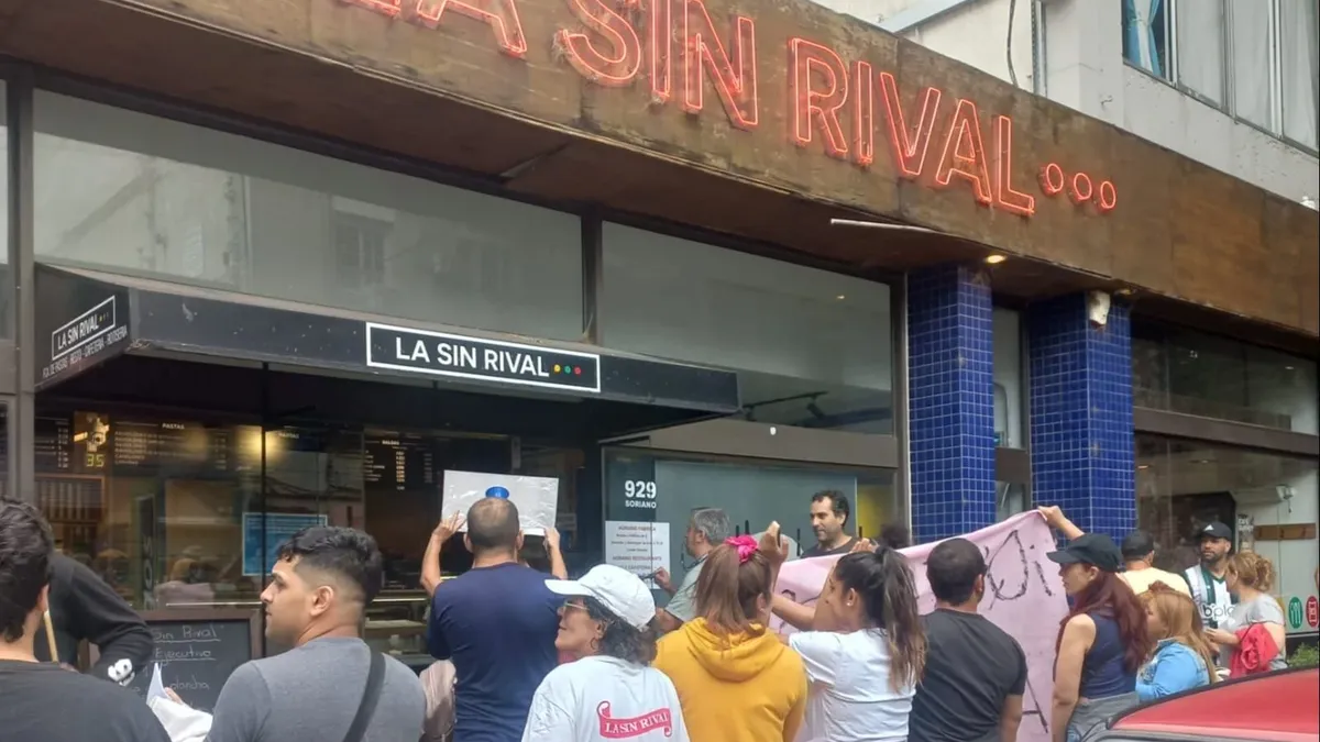 Trabajadores de La Sin Rival se manifiestan y amenazan con extender ...