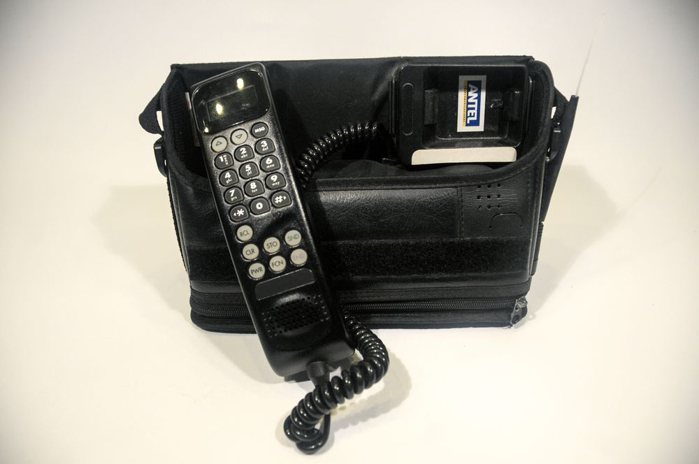 Desde Ancel hasta el 5G: historia de telefonía móvil en Uruguay