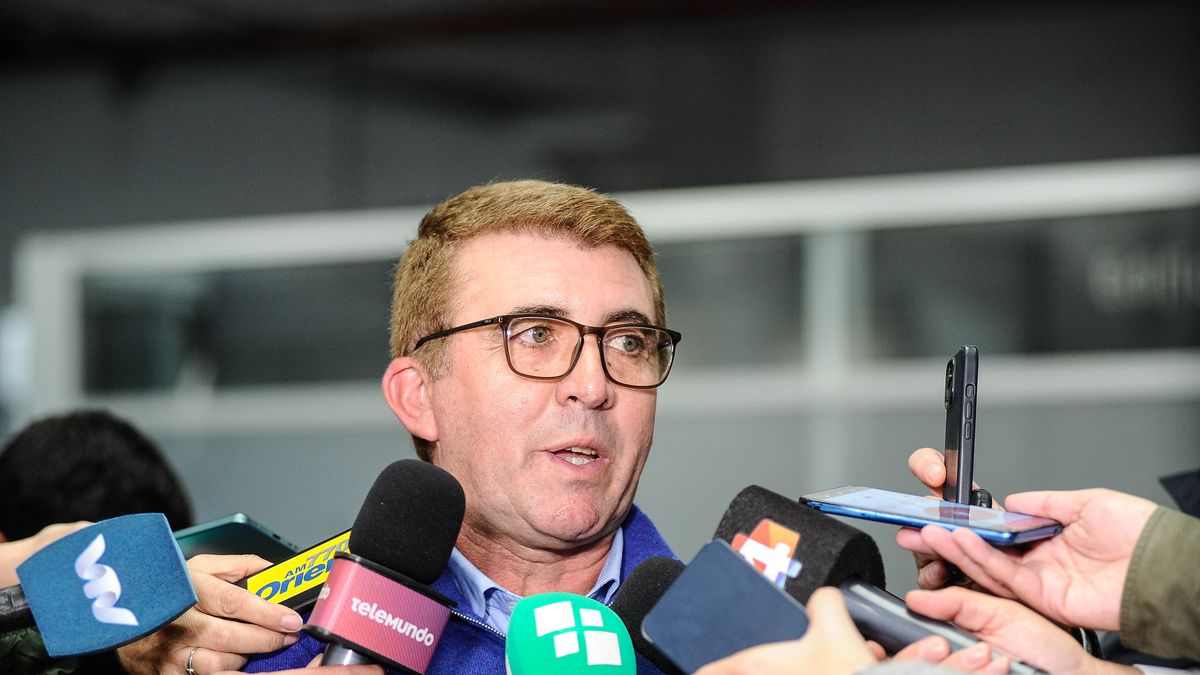 Expresidente de Colonización volvió a defender compra de estancia María ...