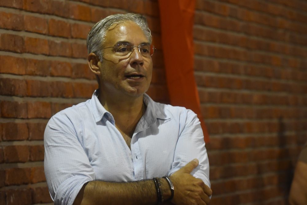 Viola la Constitución de la República: Robert Silva pidió la renuncia ...