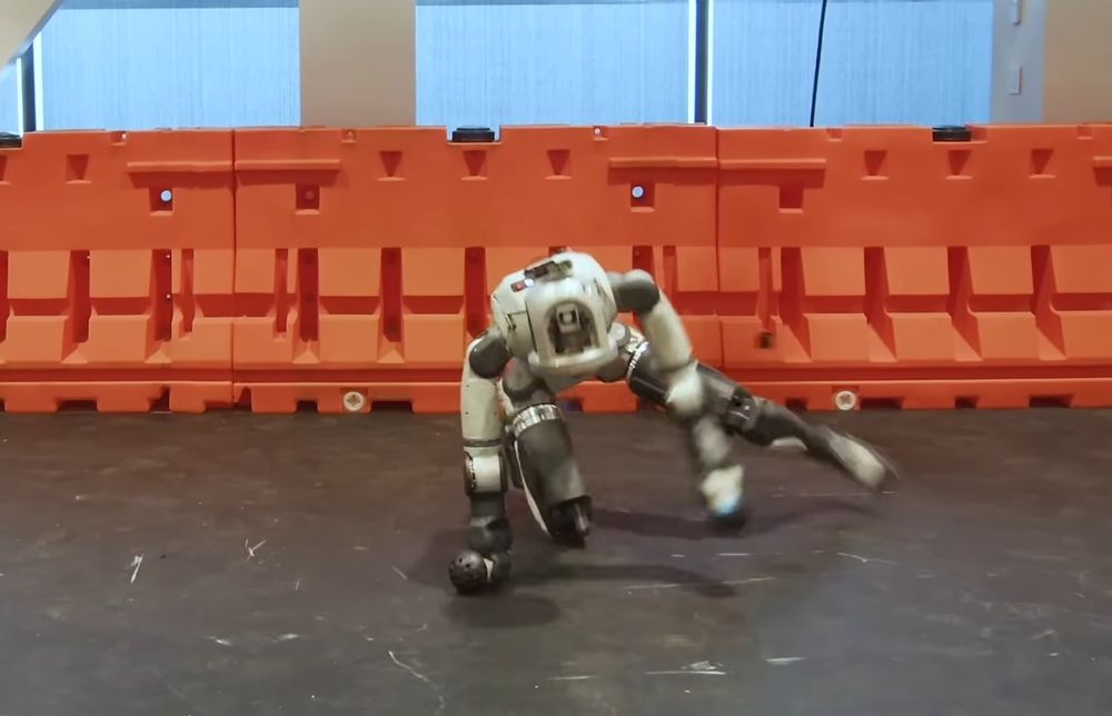 El robot humanoide Atlas impresiona con su habilidad para el breakdance