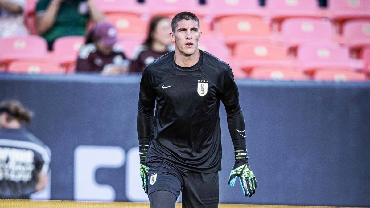 El saludo especial de Sergio Rochet a Fernando Muslera por su ...