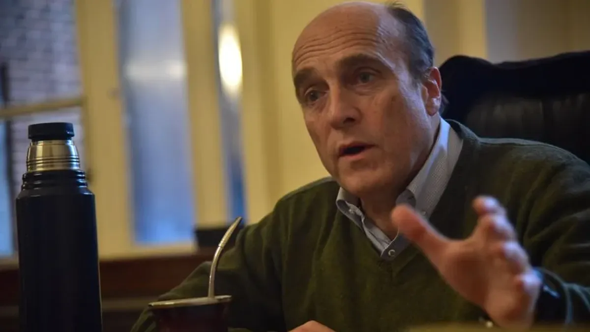 Daniel Martínez lidera encuesta entre los eventuales candidatos a ...