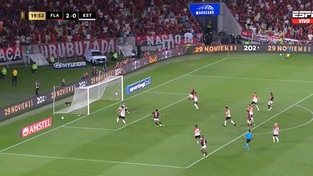 La extraordinaria atajada de Fernando Muslera ante Flamengo que dejó ...