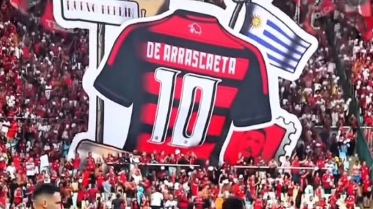 Giorgian De Arrascaeta sufrió un intento de rapiña a la salida del ...