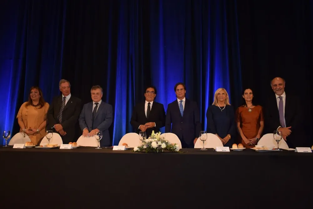 Lacalle Pou inauguró los almuerzos de ADM del año: imágenes de los ...