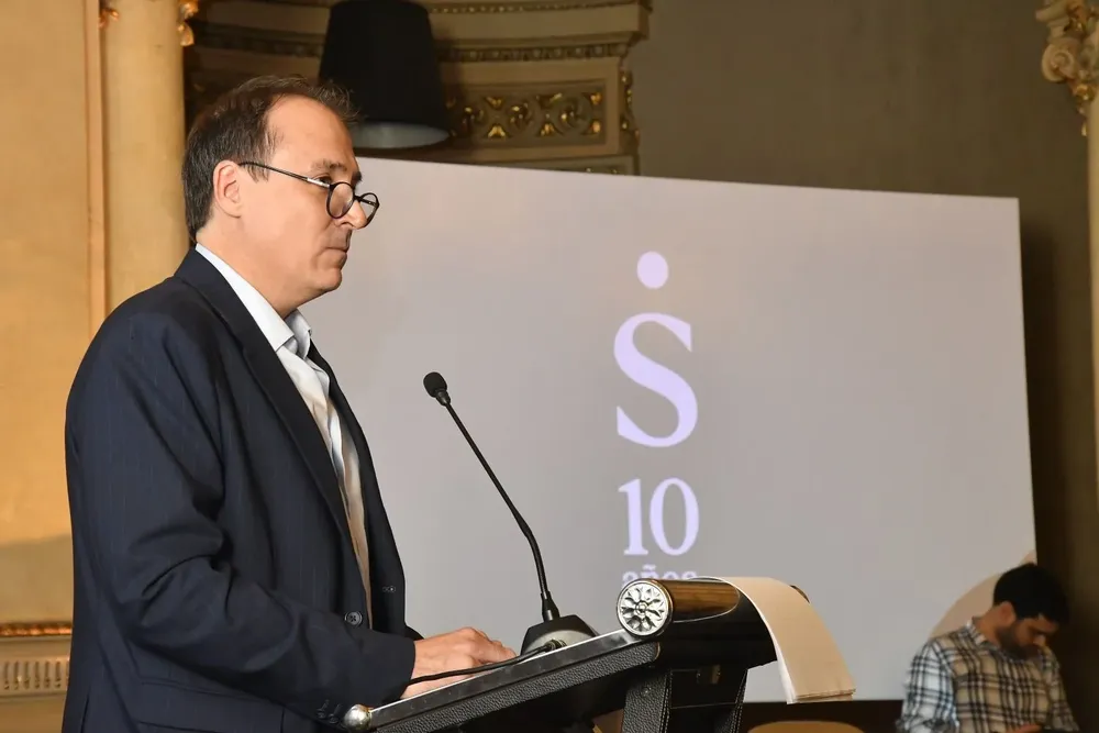 Conversatorio sobre comunicación y crisis: a cuatro años del inicio de ...