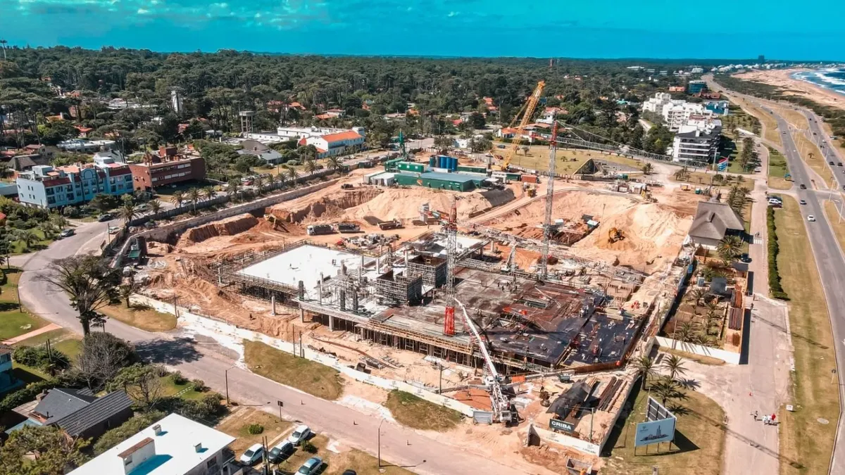 Así avanzan las obras del exhotel San Rafael en Punta del Este