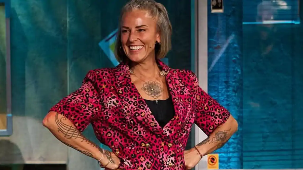 La Mari de Chambao reaparece en La Revuelta tras haber sido operada de un segundo cáncer de mama ...