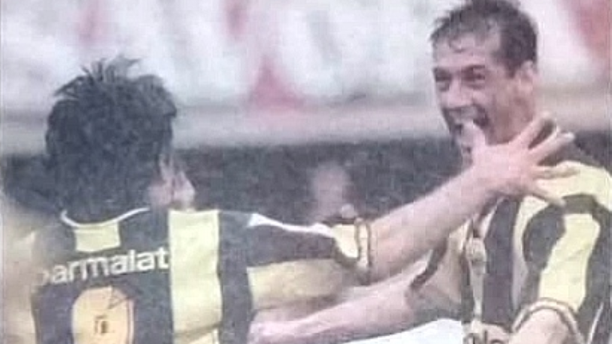 El golazo que pocos recuerdan de Juan Carlos De Lima para Peñarol, fuera de los clásicos, que ...