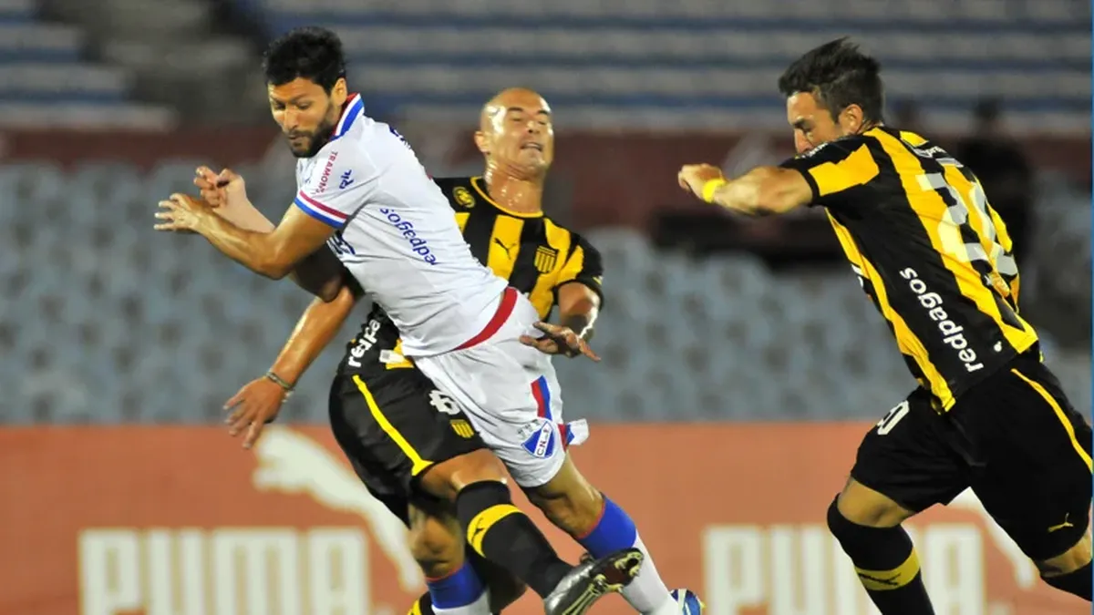 Pablo Lima, de fichaje estelar a mirar de afuera