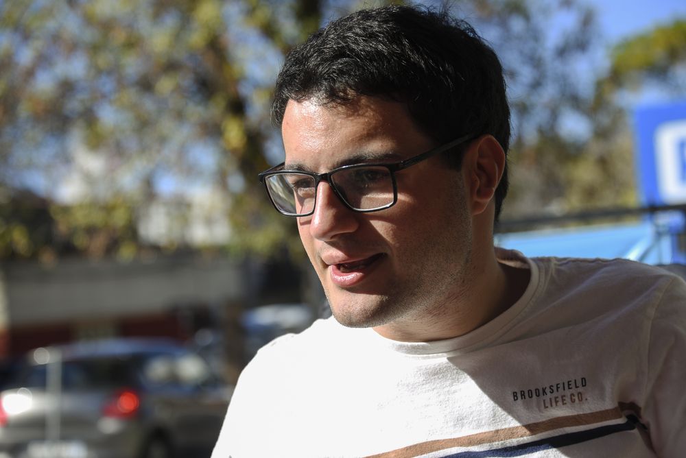 La historia de Agustín, el niño que quedó en silla de ruedas a los 10 años y ahora será alcalde ...