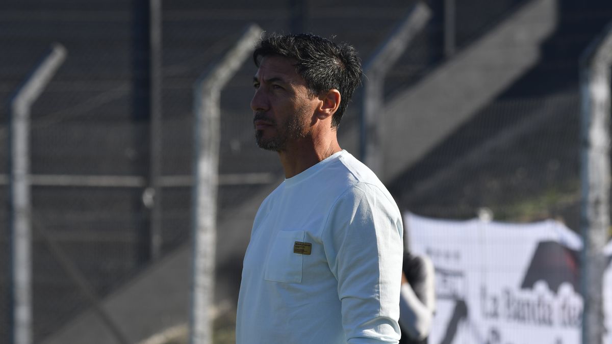 Fueron cesados Juan Manuel Olivera y Horacio Peralta como técnicos de Danubio y Miramar Misiones ...