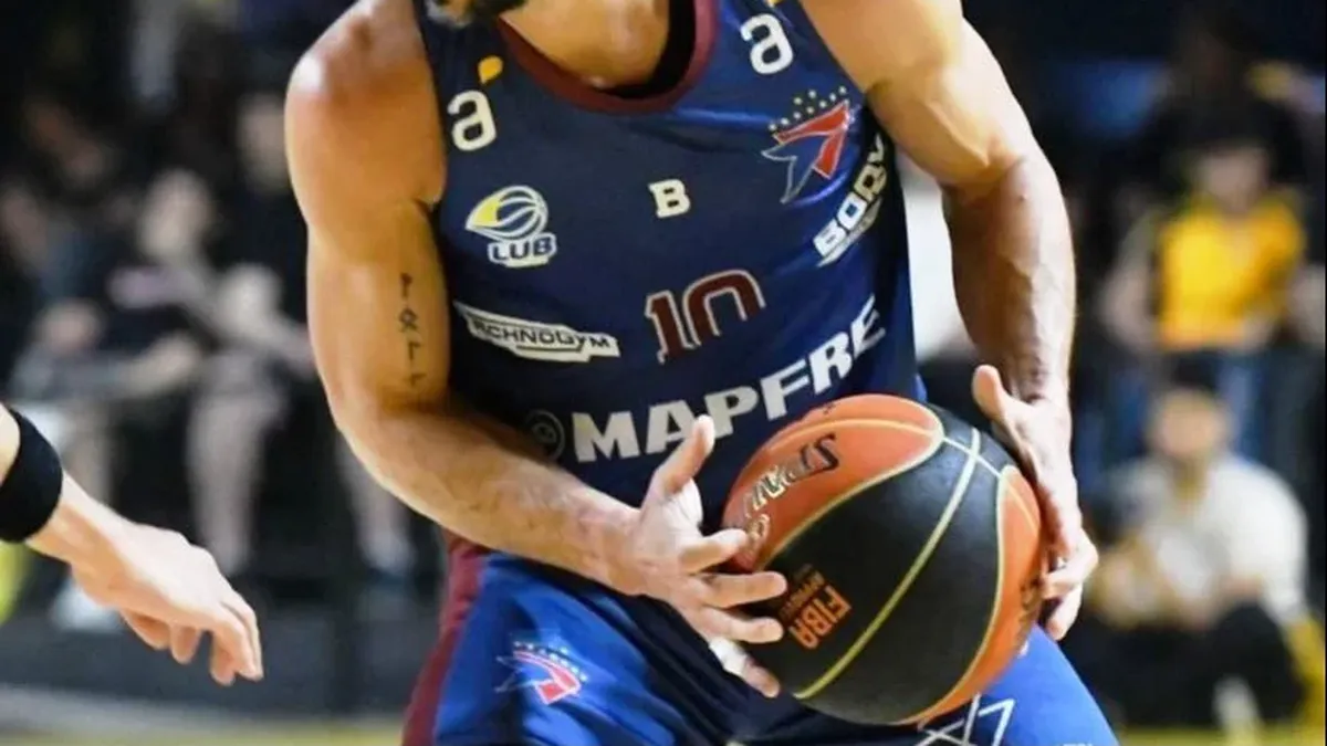 Video: la acalorada discusión entre García Morales y el DT argentino de ...