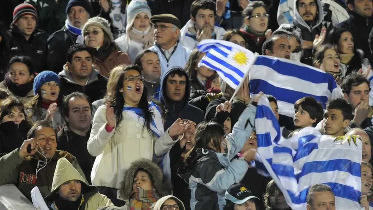 Unos 600 hinchas viajan en excursión para alentar a Uruguay