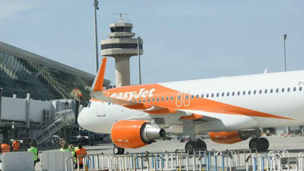 La aerolínea easyjet planea aumentar la oferta de asientos en España ...