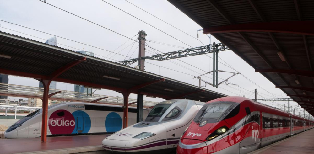 Renfe, Ouigo e Iryo zanjan la guerra de precios con alzas de hasta el 40%