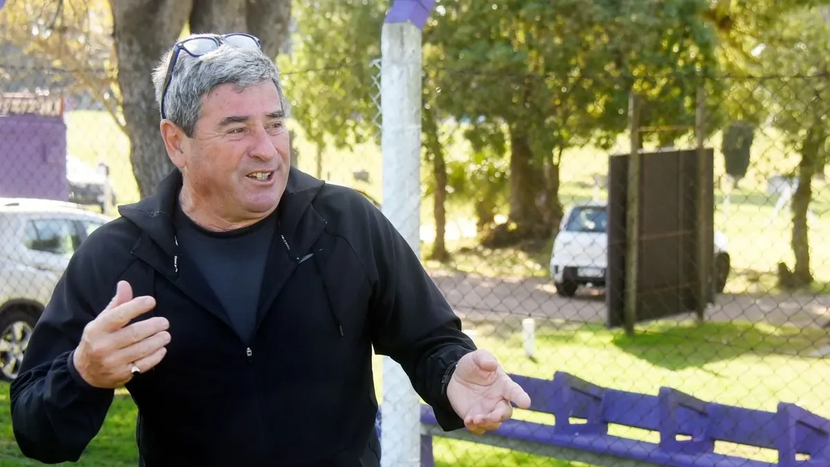 Entrenó en un galpón lanero, sus padres no lo dejaron venir a Nacional ...