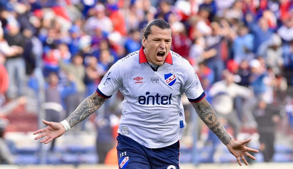 Nacional fue superior a Peñarol y se llevó una clara victoria pese a la ...